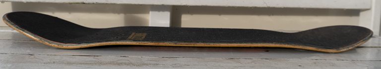 Skateboard Deck Concave Explained & Why It Matters – SkateboardersHQ