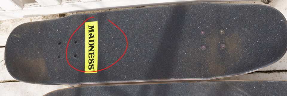5 Simple Ways To Find Out The Front & Back of a Skateboard ...