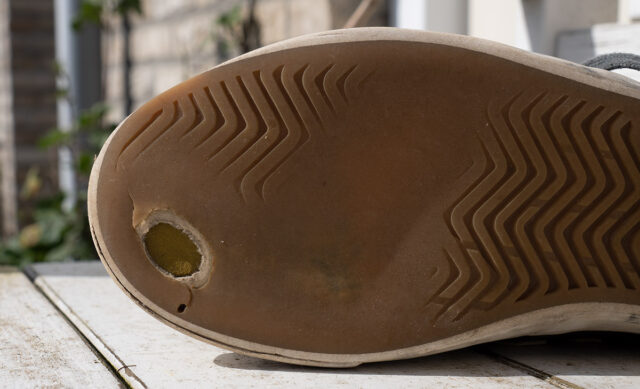 12 Signs You Need To Replace Your Skate Shoes + Fixes – SkateboardersHQ